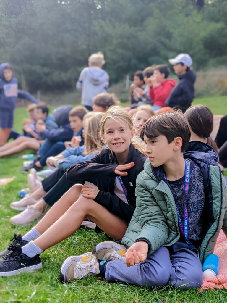 Welcome to the American Village ! - Institution Saint-Joseph Tassin la ...