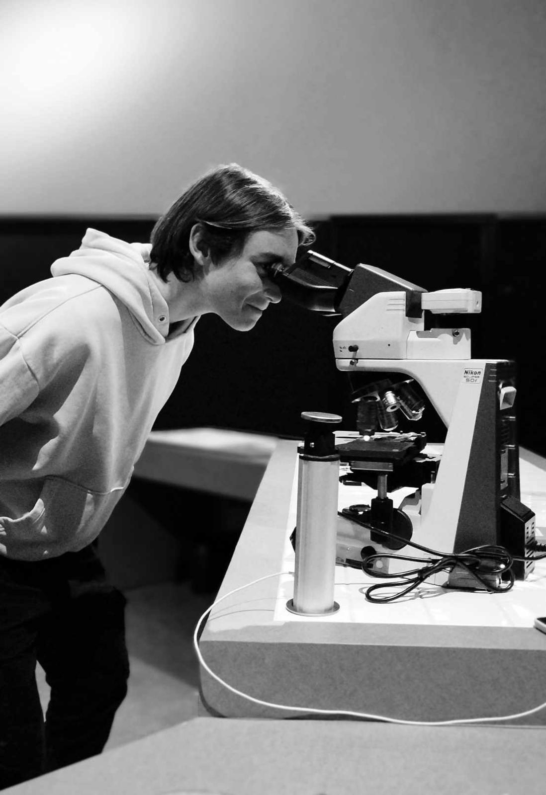 Les Troisièmes au Musée Mérieux - Institution Saint-Joseph Tassin la ...