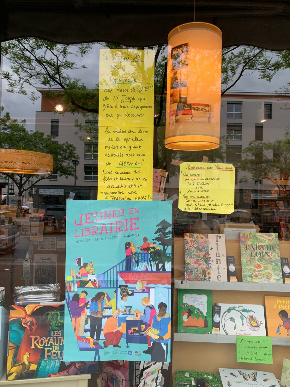 Des Secondes en librairie, pour de vrai ! - Institution Saint-Joseph ...